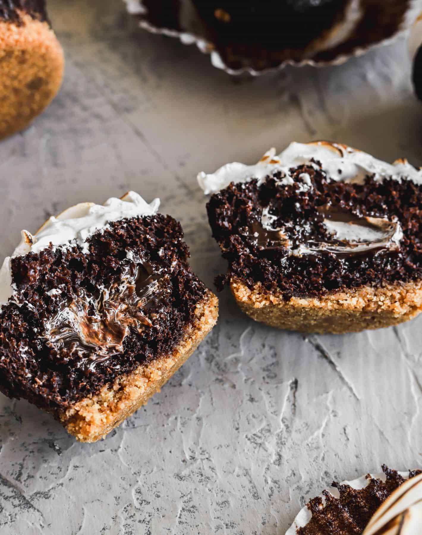 Toasted S'mores Cupcakes - Stephanies Sweet Treats