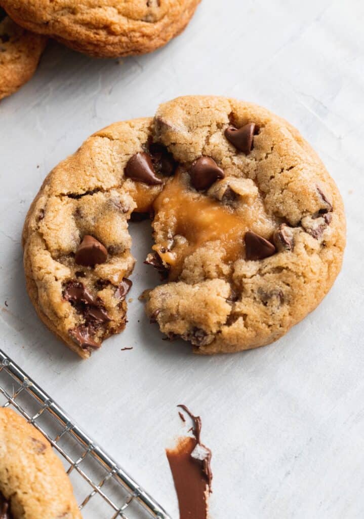 Caramel Chocolate Chip Cookies| Stephanie's Sweet Treats|Stephanie Rut