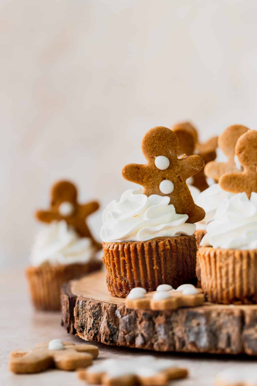 Mini Gingerbread Cheesecakes | Stephanie's Sweet Treats | Stephanie R