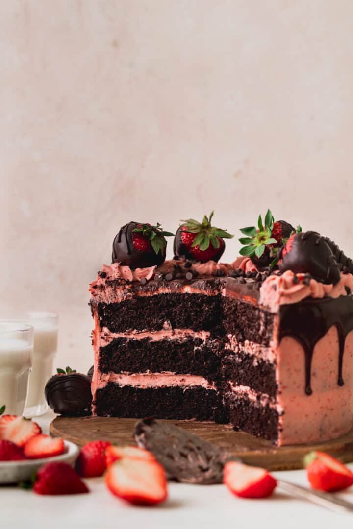 Chocolate Covered Strawberry Cake - Stephanie's Sweet Treats
