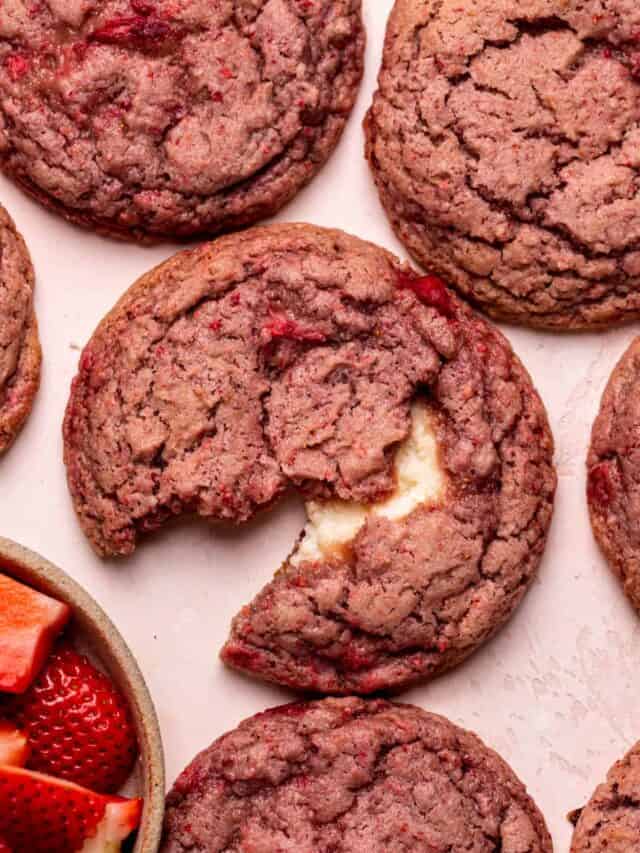 Cheesecake Stuffed Strawberry Cookies - Stephanie's Sweet Treats