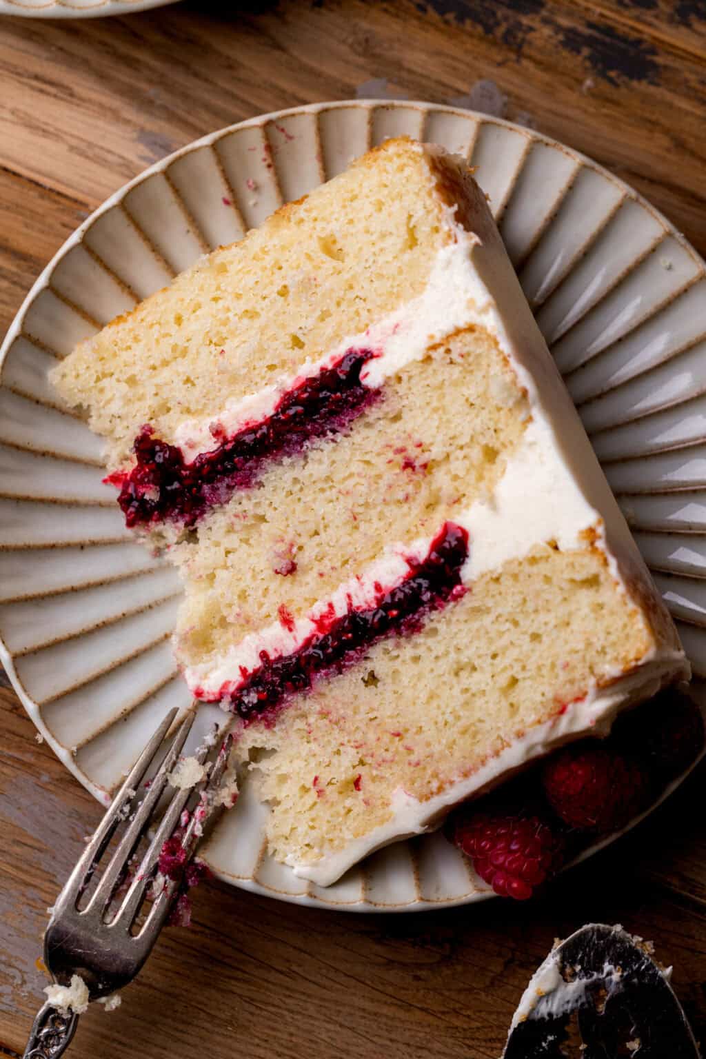 White Chocolate Raspberry Cake - Stephanie's Sweet Treats