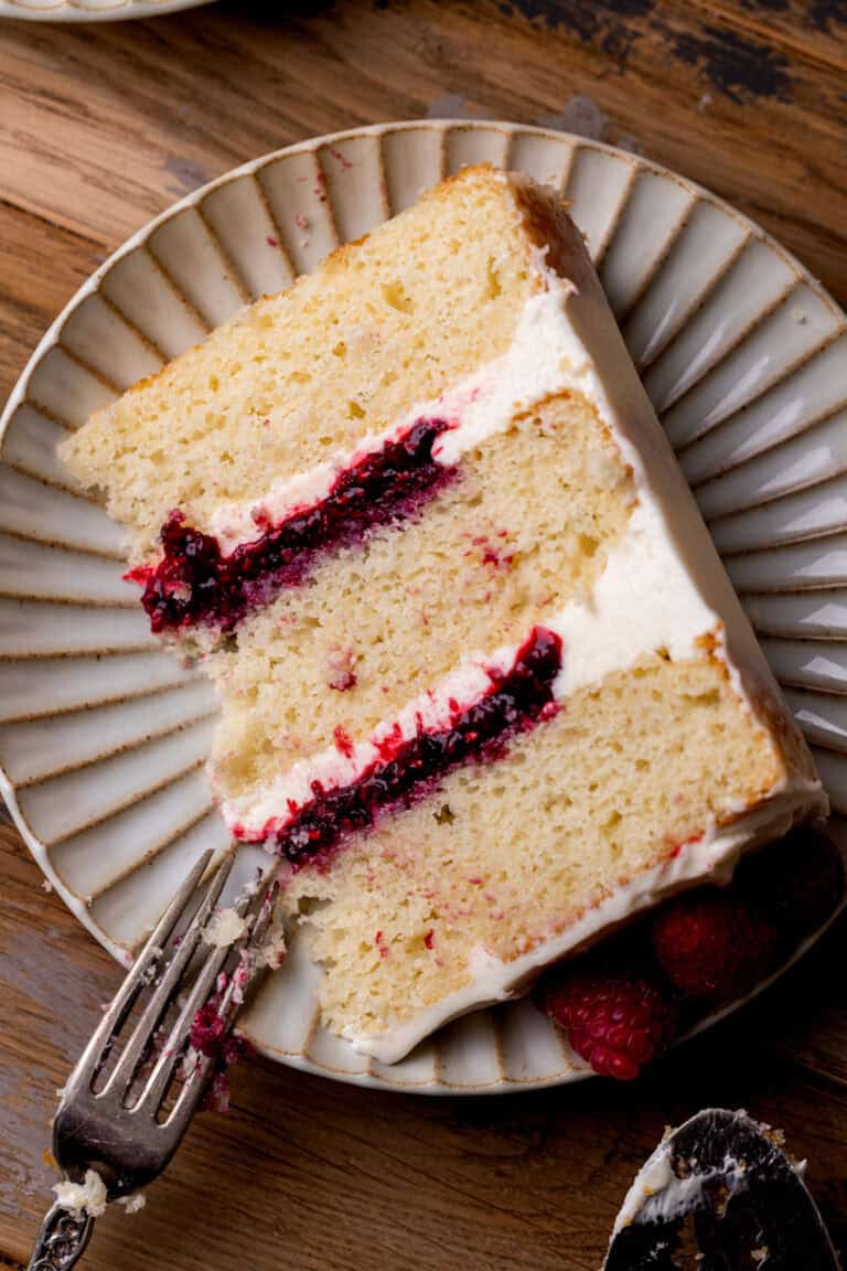 White Chocolate Raspberry Cake - Stephanie's Sweet Treats
