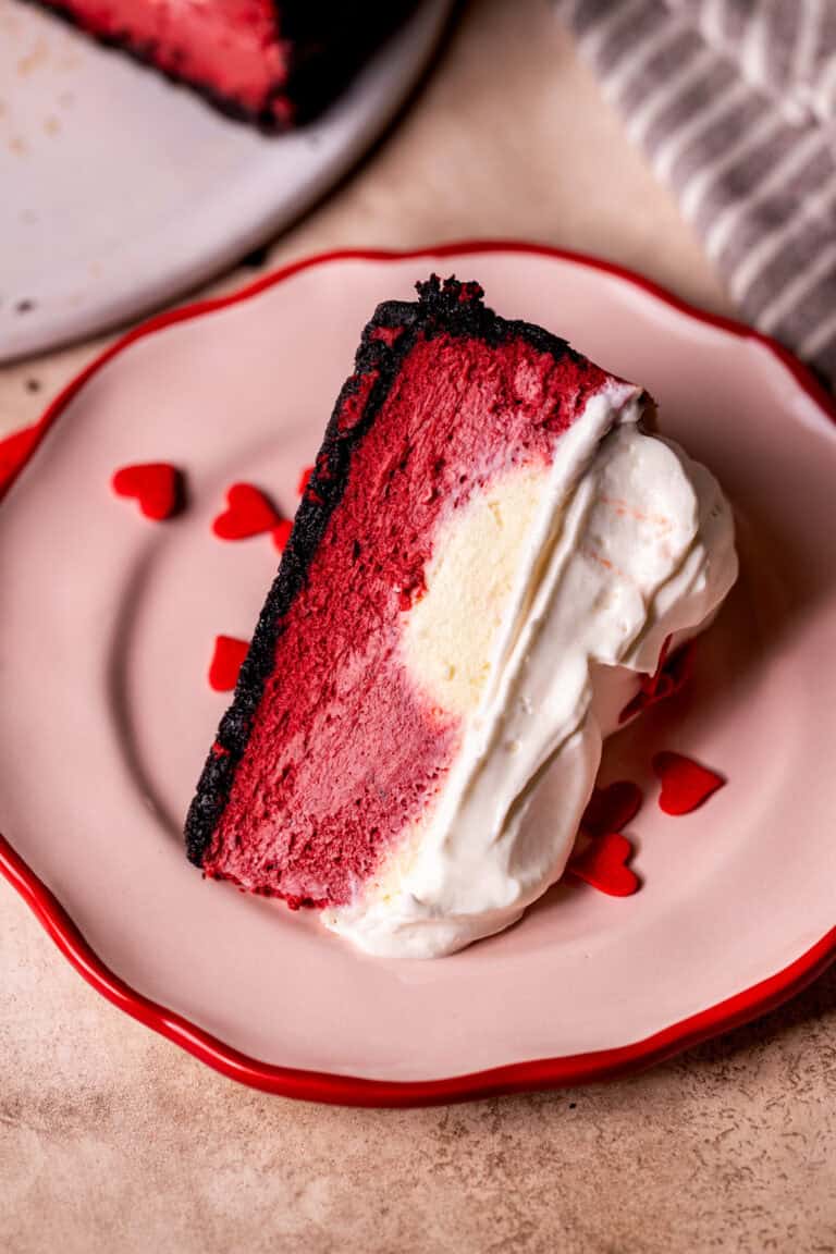 Red Velvet Cheesecake + VIDEO - Stephanie's Sweet Treats